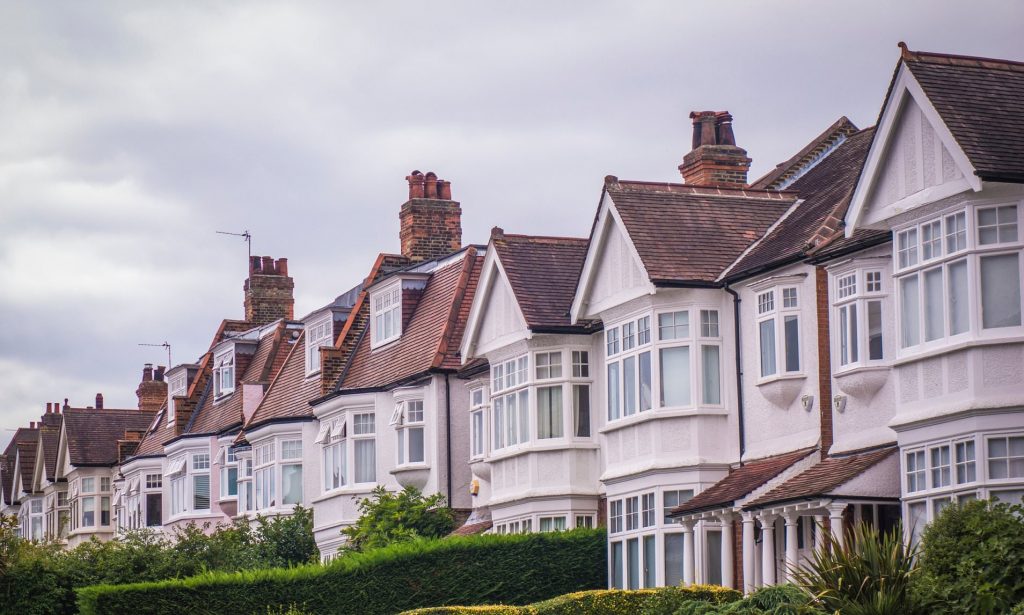 Risks and Challenges in UK Real Estate Investment: A Comprehensive ...